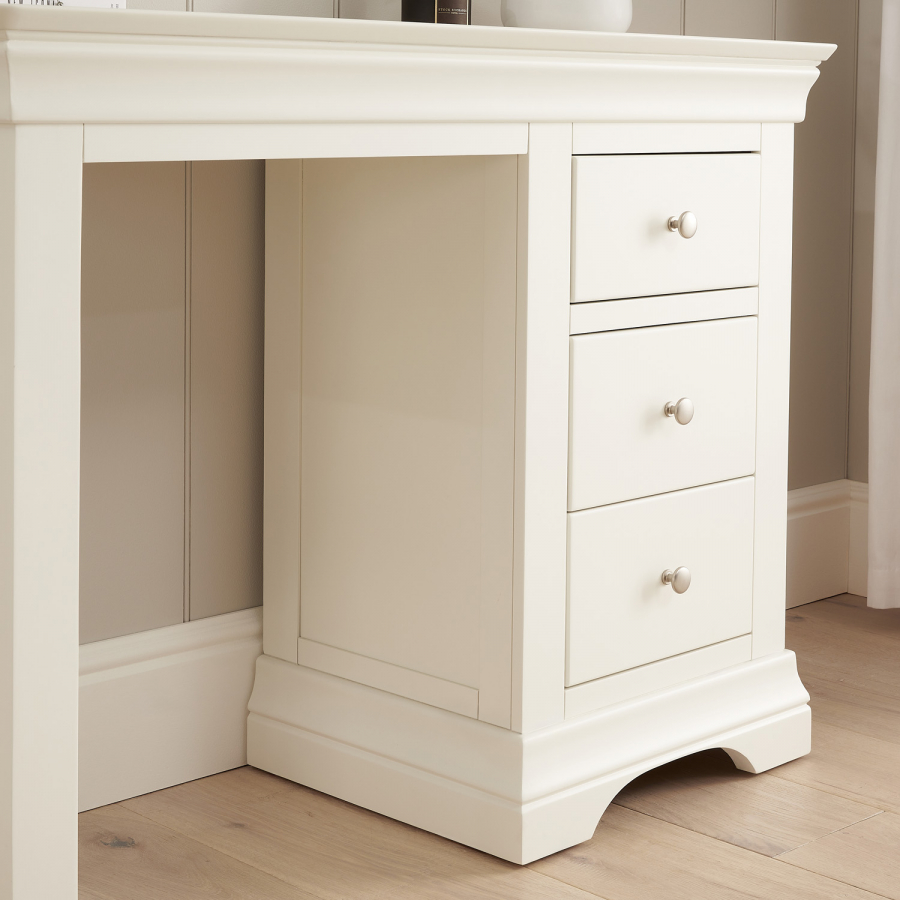 Wilmslow White Painted Single Pedestal Dressing Table | The Furniture ...